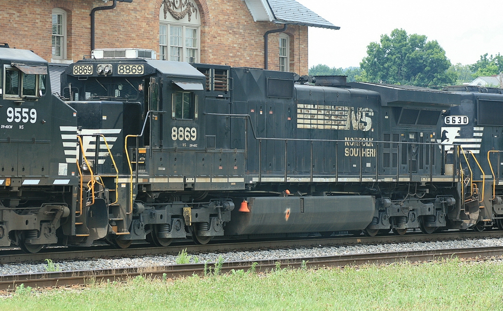 NS 8869